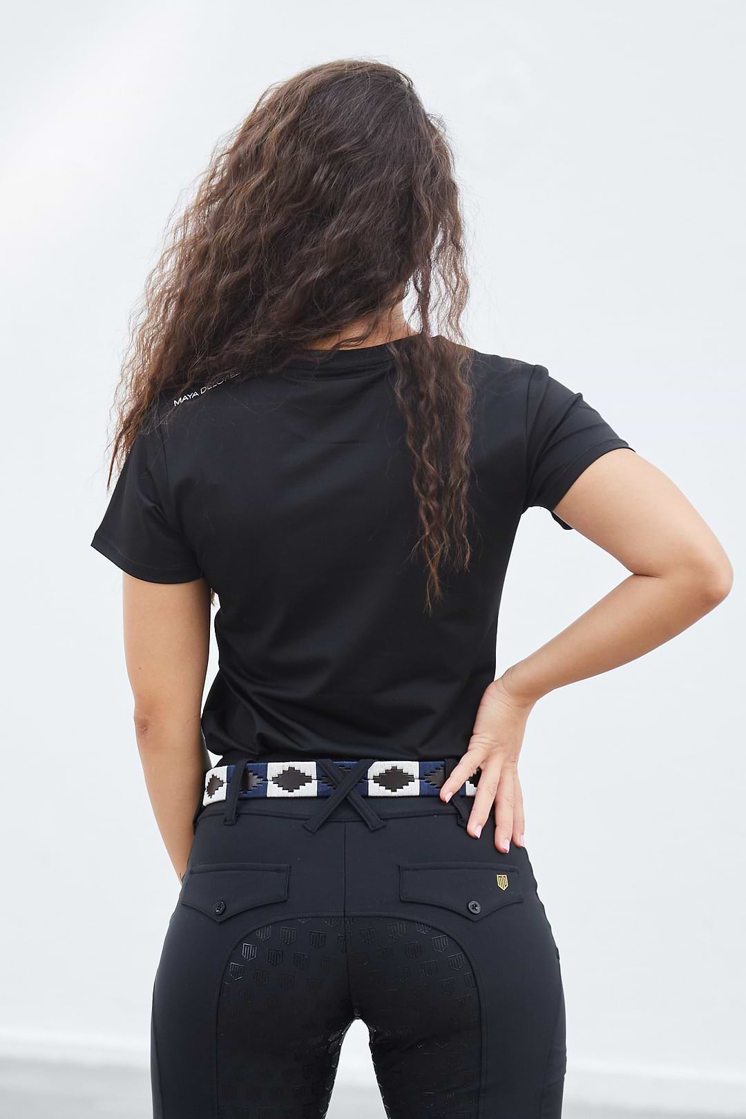 Emely Basic Logo T-shirt | Maya Delorez